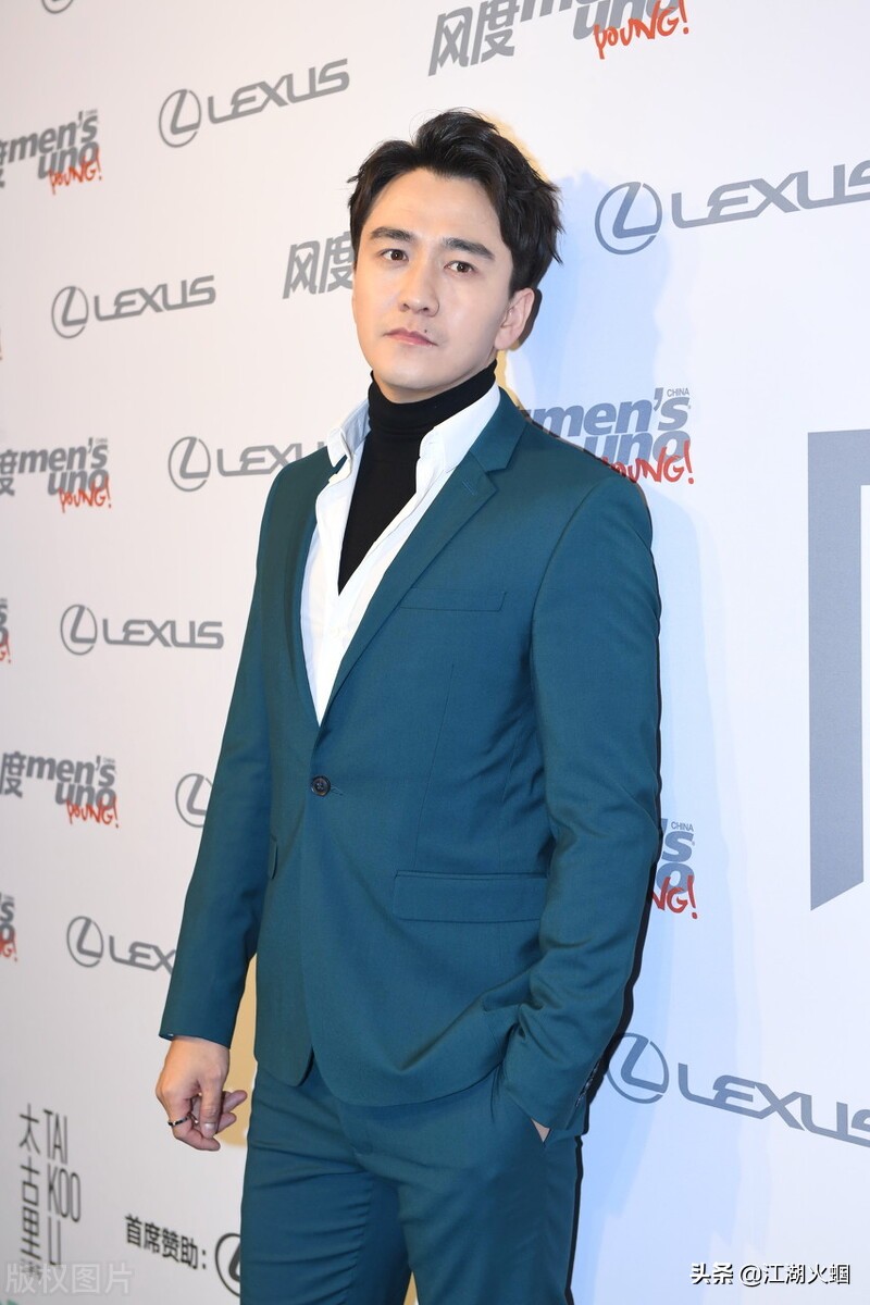 Breaking the news: Yang Zi, Hu Yanbin, Zhai Tianlin, Tan Songyun, Jing ...