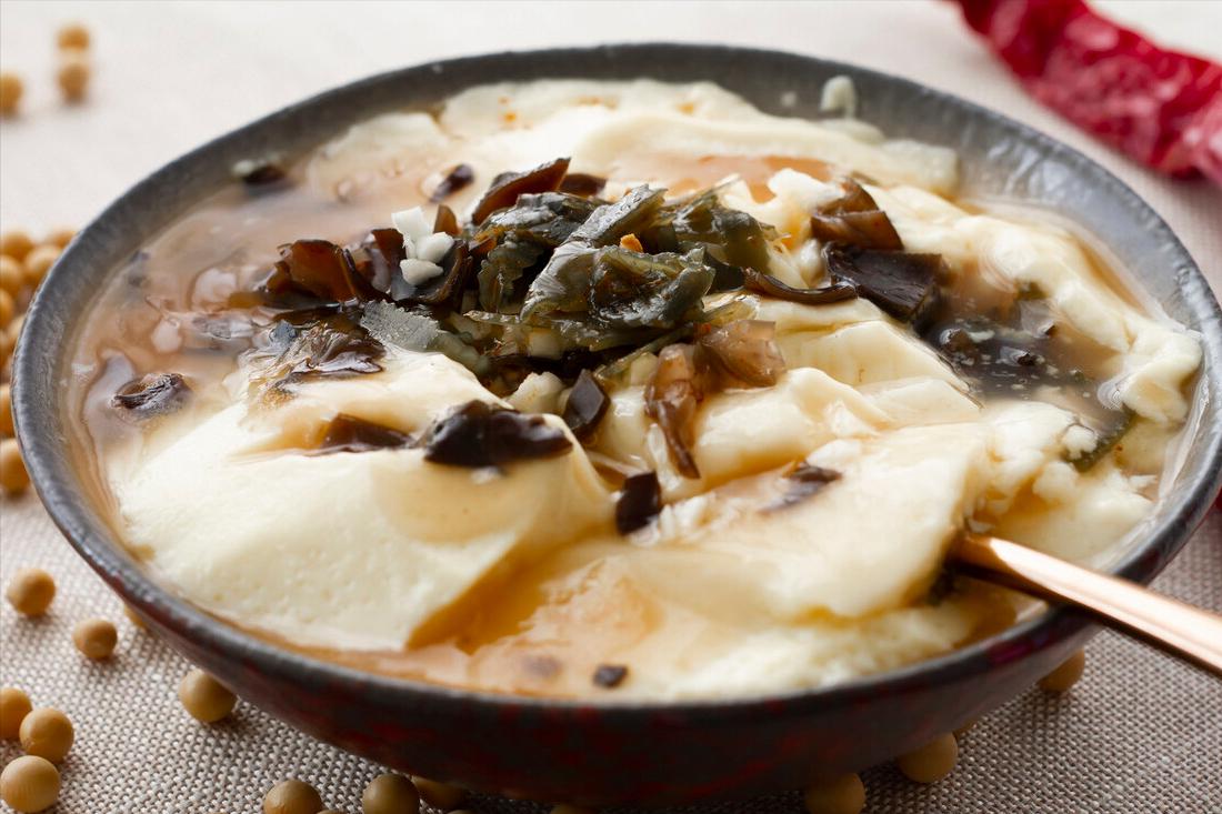 Homemade tofu brain, a pot of beans, fragrant, smooth and delicate ...