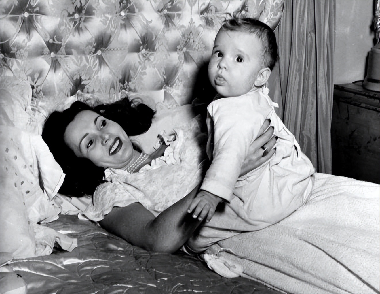 Hollywood's top vixen: Married 9 times, getting richer every time ...