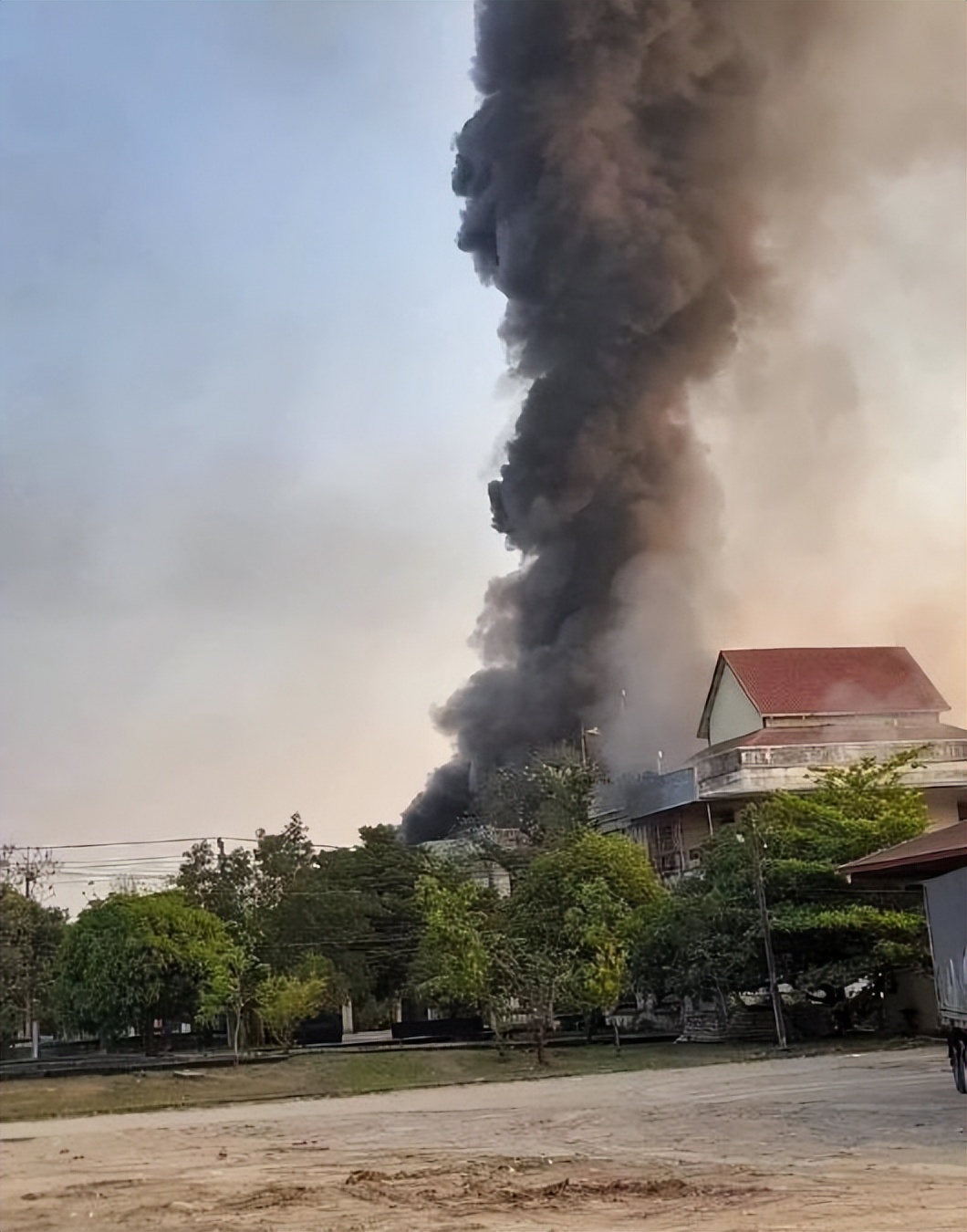Myawaddy, which is more terrifying than northern Myanmar, is fighting ...