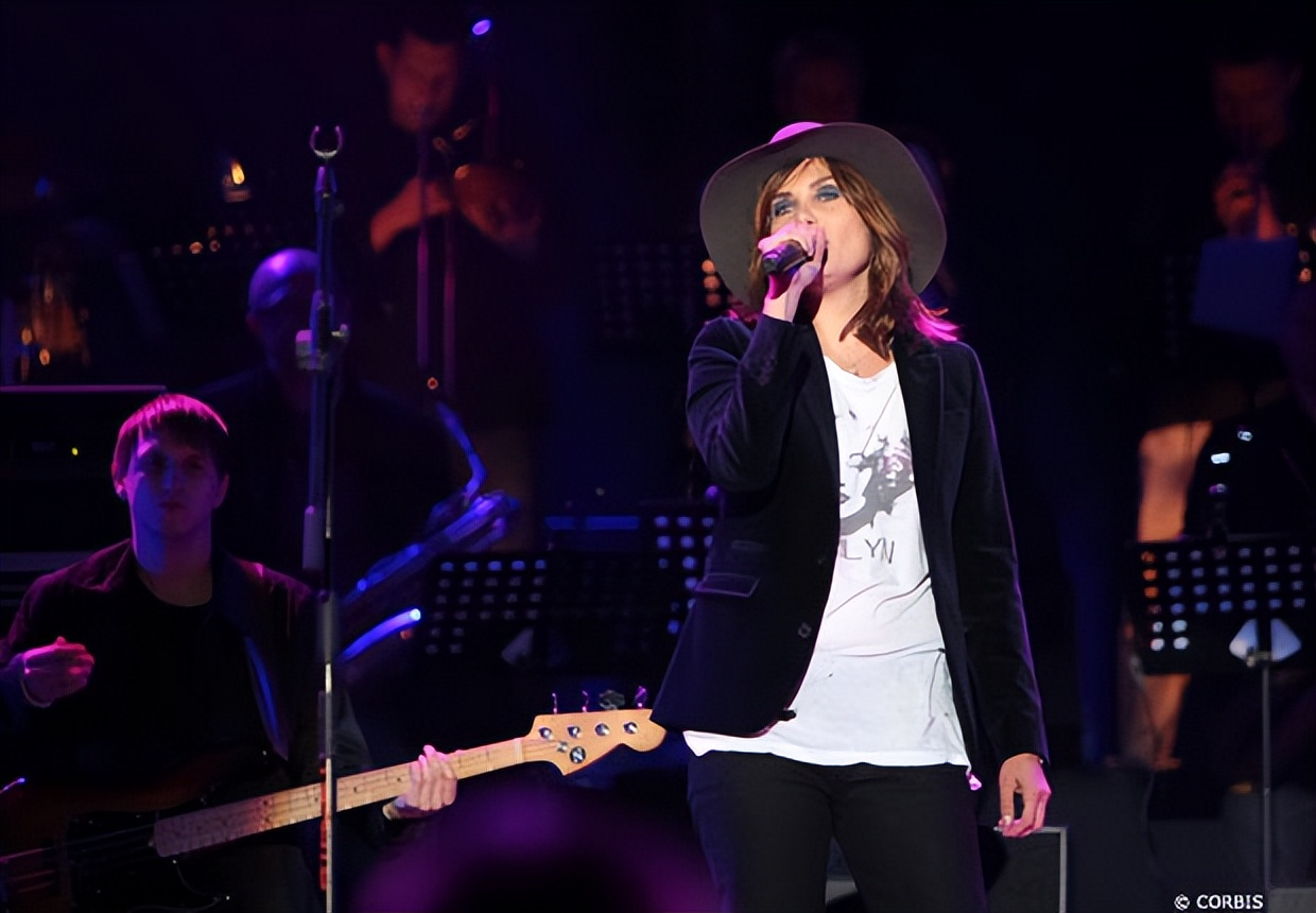 Emmanuelle Seigner: Worthy of being a crossover artist! The ...