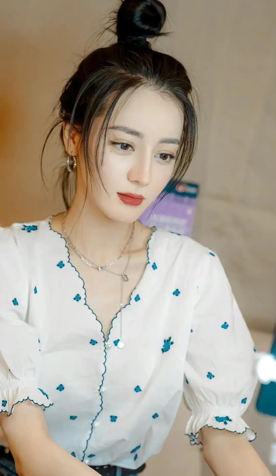 Reba is so pretty - iNEWS