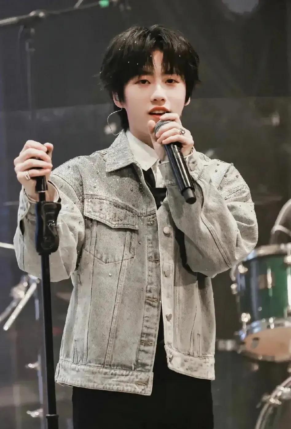 Li Runqi was revealed to have 7 girlfriends, and netizens commented ...