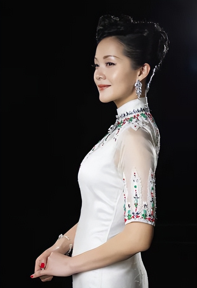 Forever Yin Xueyan: A particle in the torrent of history, the city of ...