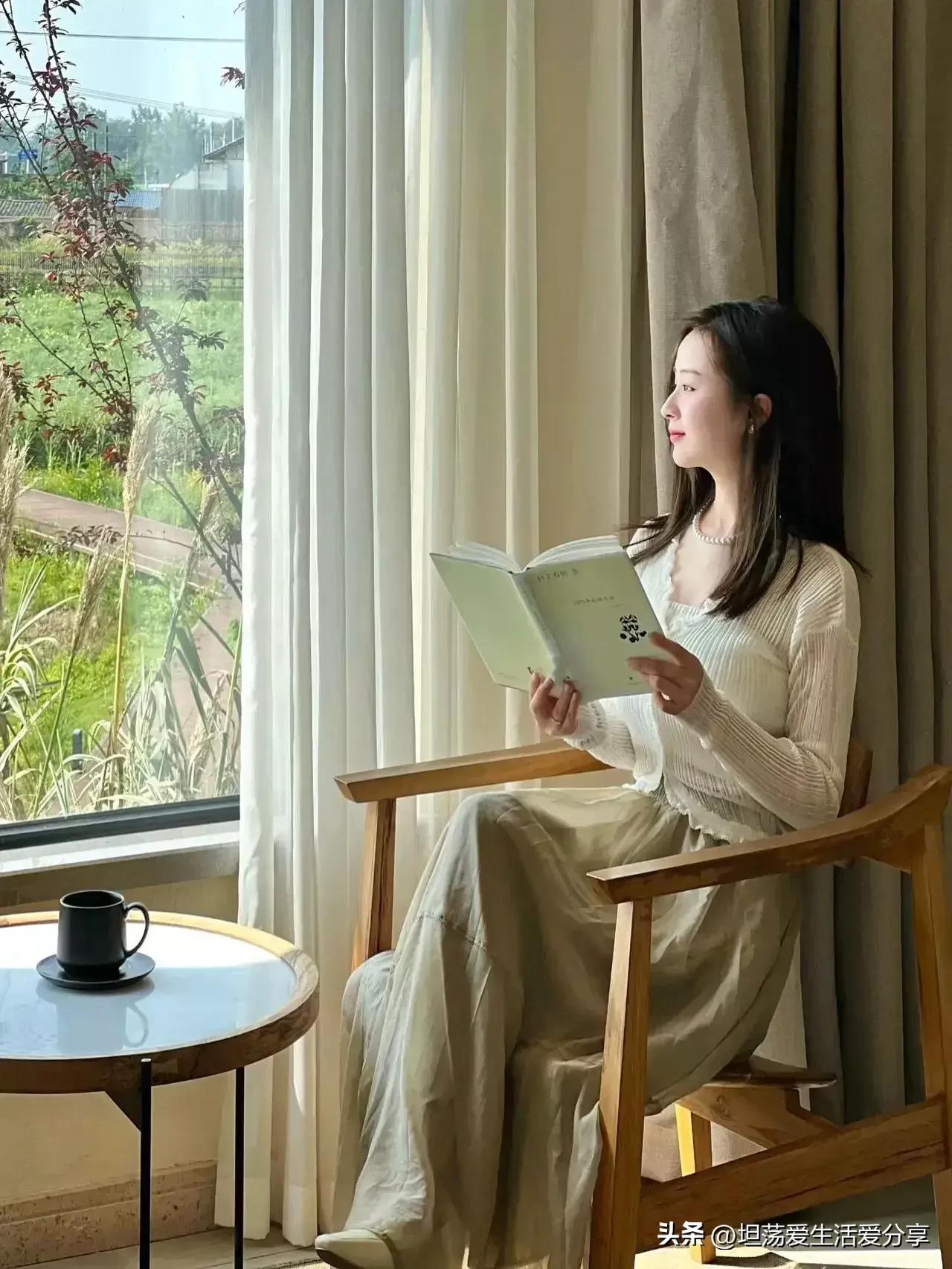 Full of aggressive "clavicular bone", Sister Sa's new favorite - iMedia