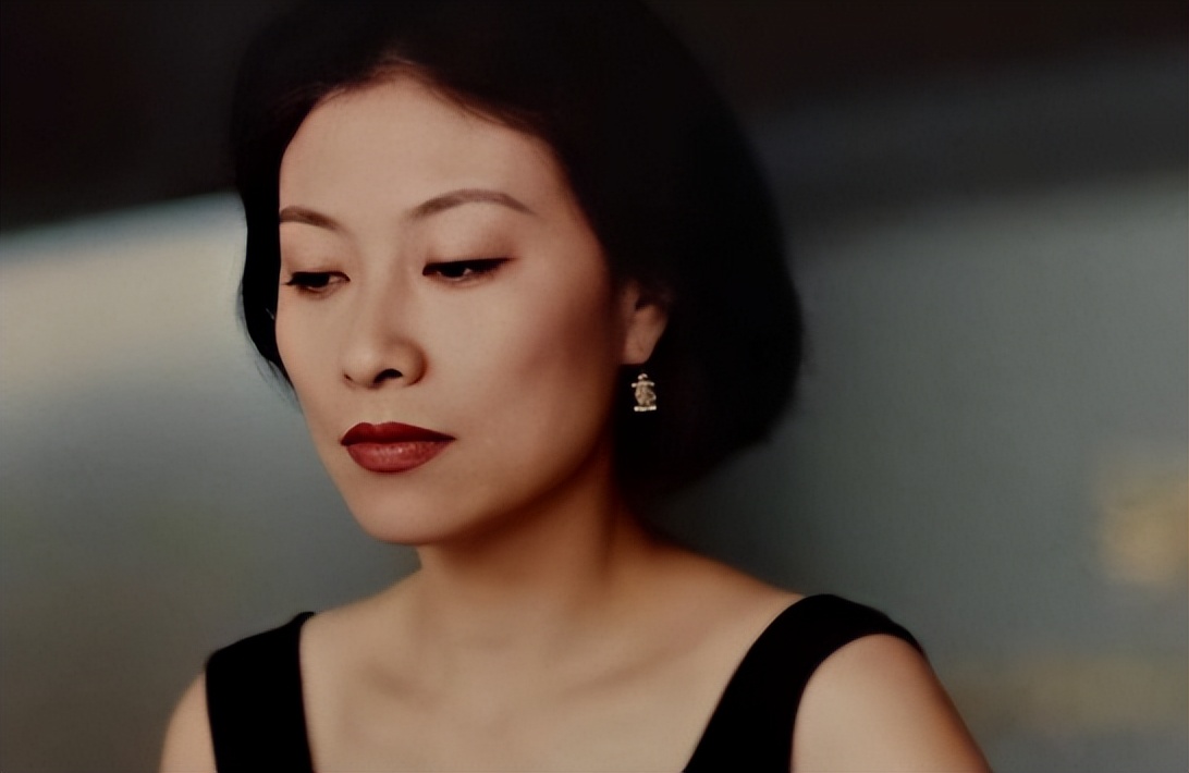 "Dear Child" Yue Hong: Abandoned by her ex-husband due to cancer, she ...