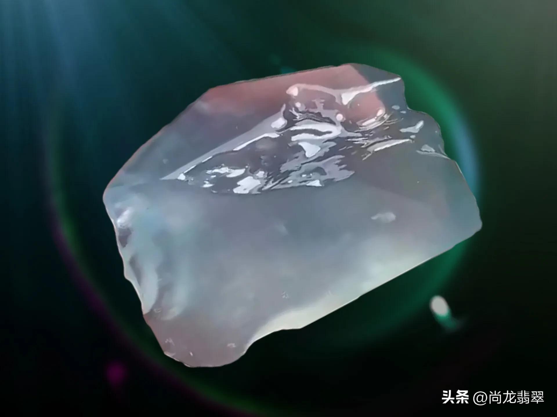 What is the difference between jade and agate and chalcedony - iNEWS