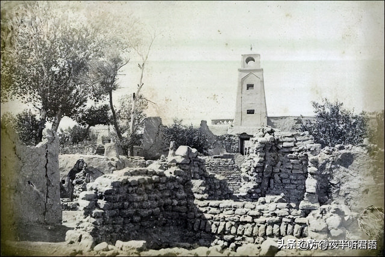 An old photo of Hami in Xinjiang in 1875 The scenery and characters of ...