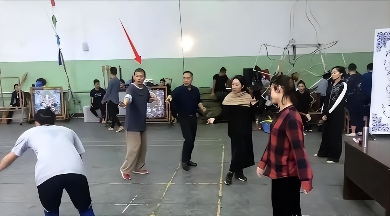 The dancer Wang Di died at the age of 44. He once danced with Yang ...