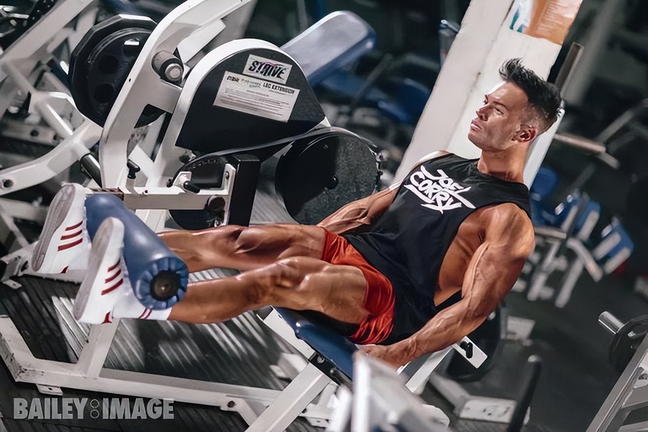 Which movements are combined with squats to make the legs full and ...