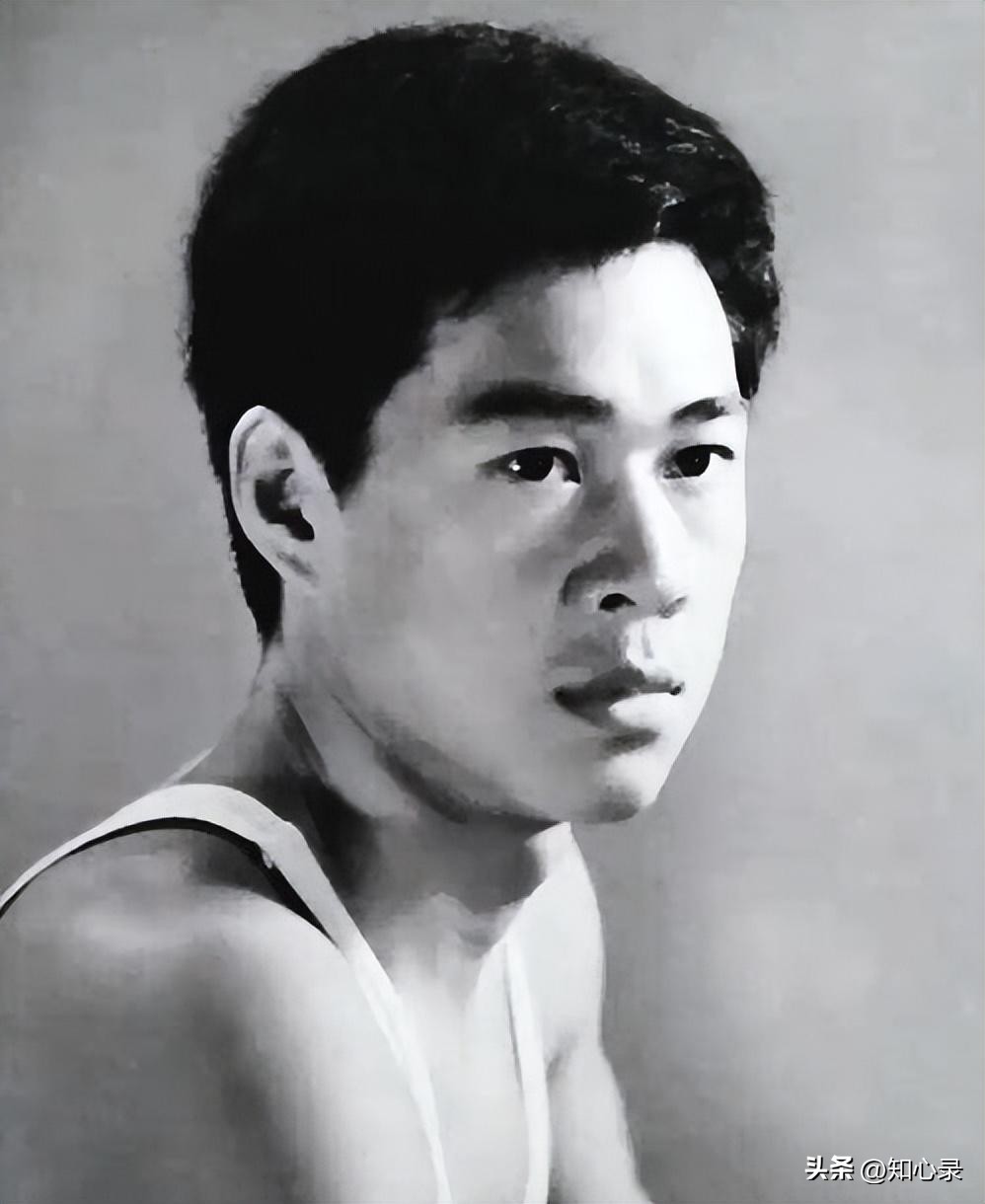 "Tough guy" Zhang Fengyi: Huo Fan, 12 years younger than his second ...