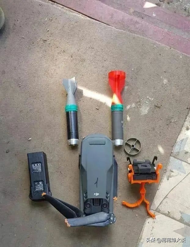 The FK-3000 air defense system is equipped with three missiles and one ...