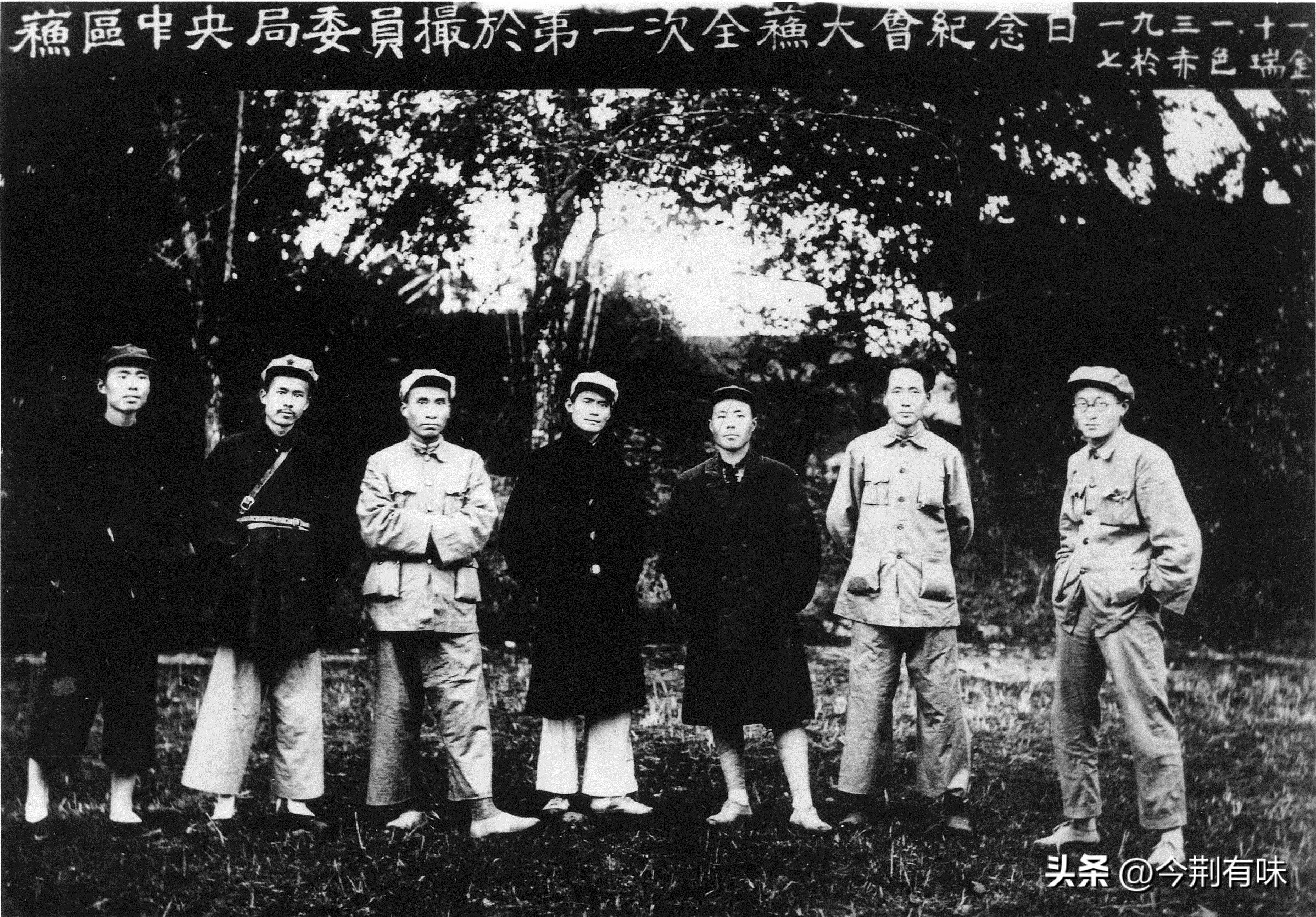 Mao Zedong walked the Long March in the uniform of the Red Army ...