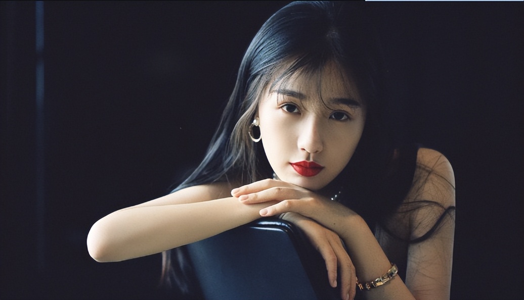 Born to inherit a family fortune of NT$40 billion, the Shanghai ...