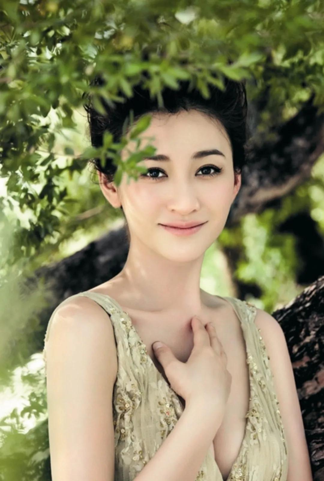 Li Xiaoran's TV series - iNEWS
