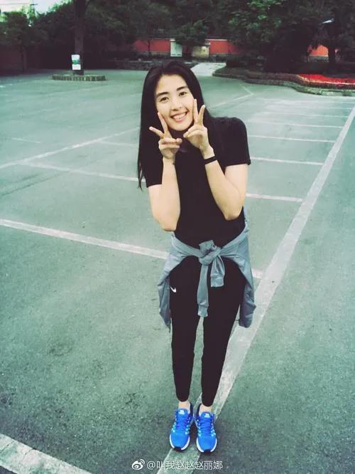 Zhao Lina, a beautiful Chinese goalkeeper who is enough to amaze Asian ...