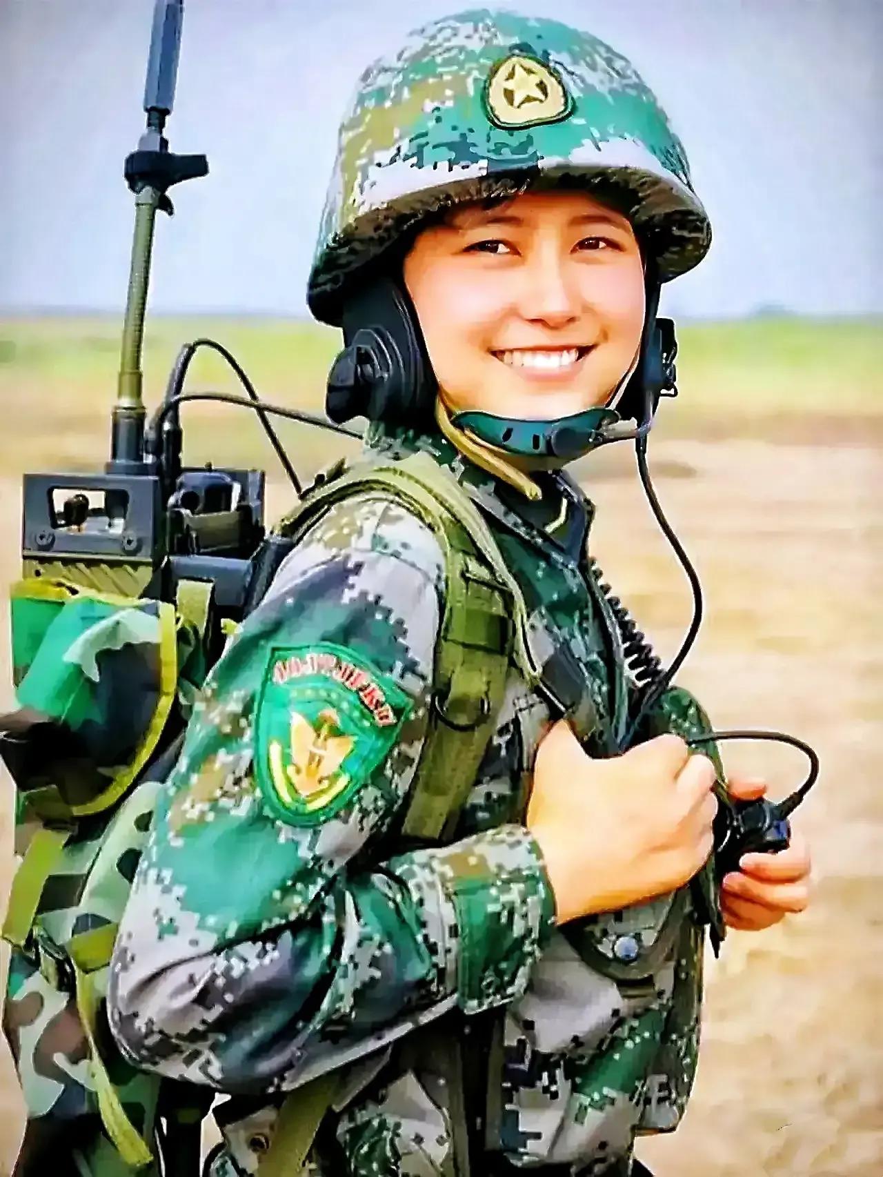 Green flowers in the army, picturesque (original) - iNEWS