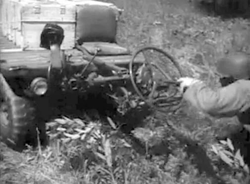 Marine Mule M274 and 106 mm recoilless rifle - iNEWS