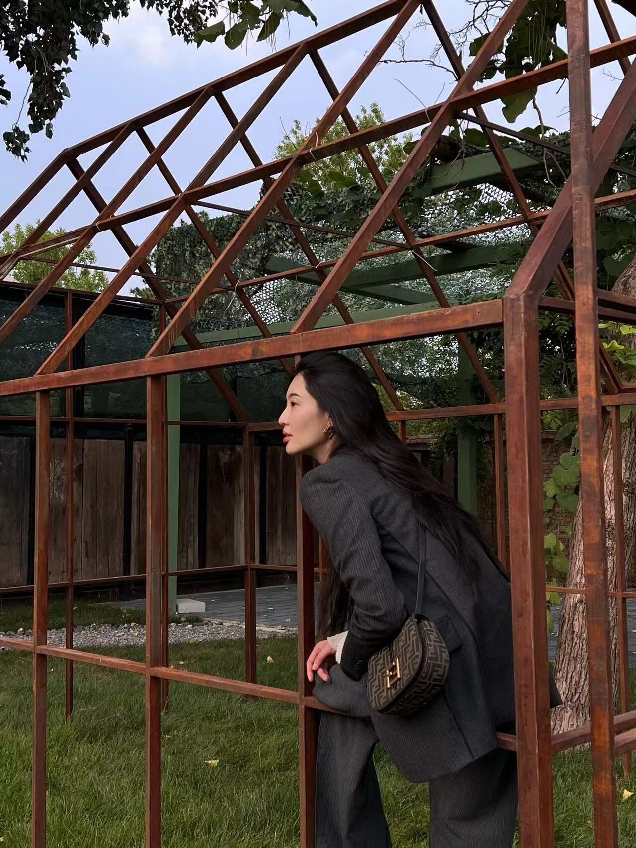 Chen Bige In Fendi Cmon - iMedia