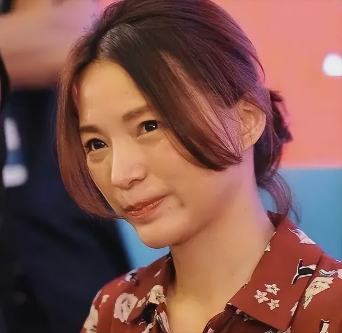 Dong Qing revealed the inside story of her marriage: If he hadn't abandoned me, I wouldn't be ...