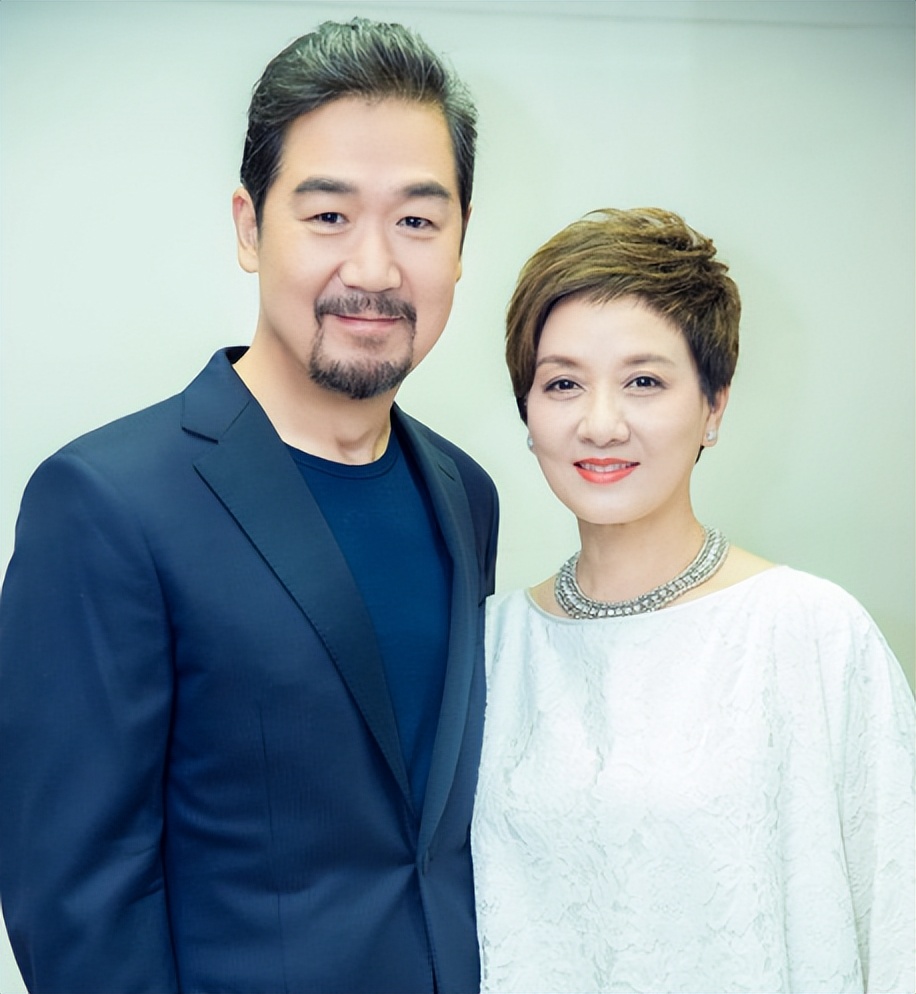 Because Ai Dink is just a cover, Deng Jie no longer hides it, and ...