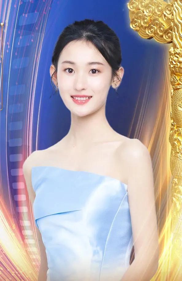 Zhang Yitong, the heroine of "In the Octagonal Cage", played the role of Sister Su Mu, showing ...