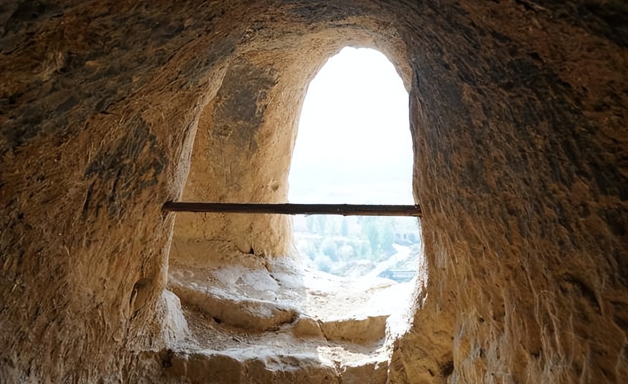 Visiting Sima Yi's plateau mausoleum, did someone actually dig a cave ...
