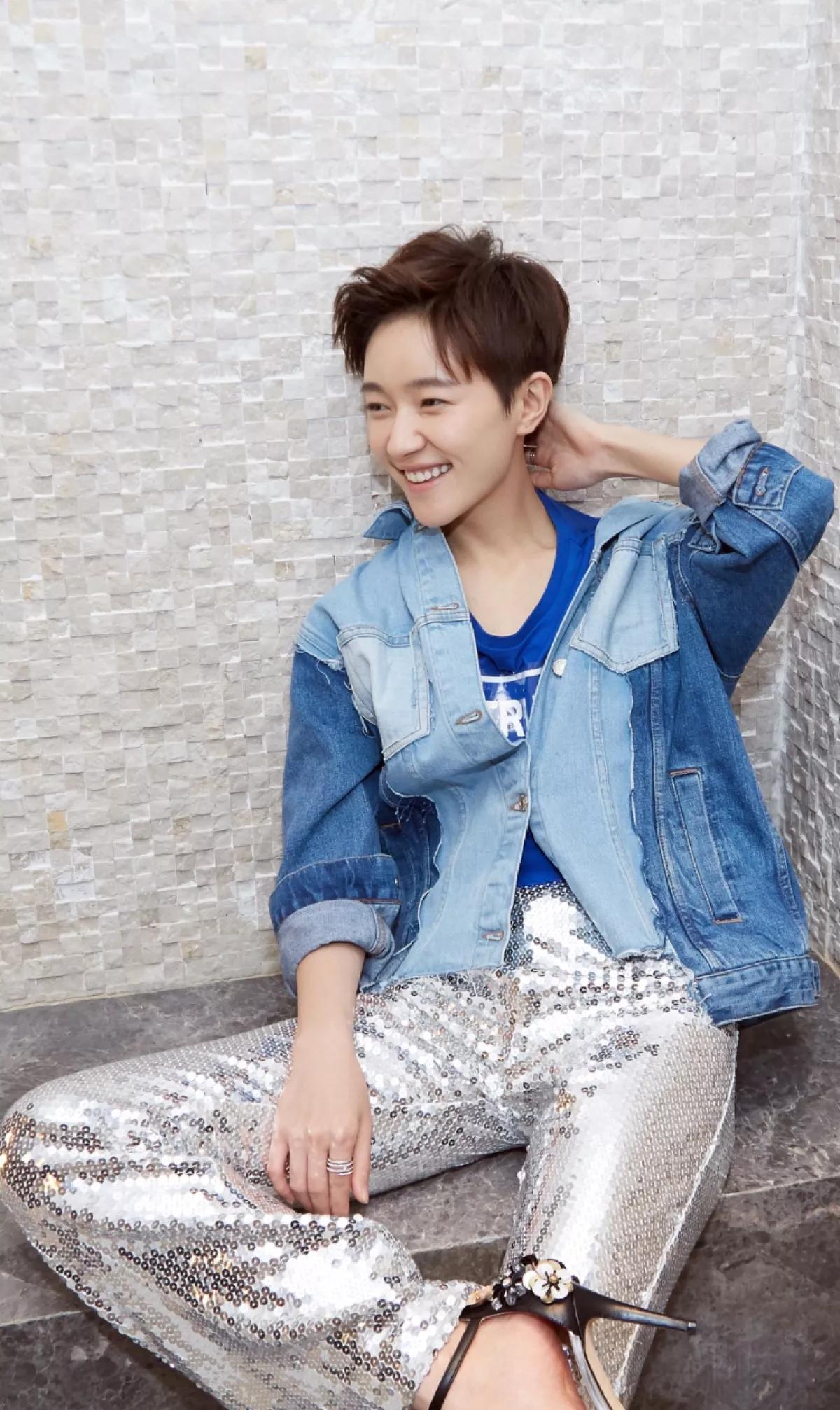 The absolute goddess Jiao Junyan - iNEWS