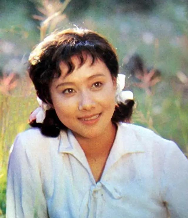 Acting Family: An Inspiring Legend of Actor Husband, Director Son, and ...