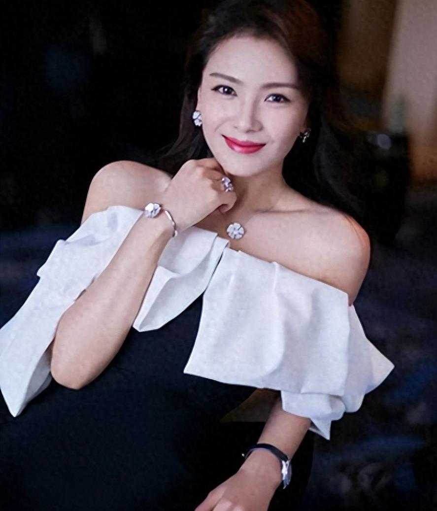 He once slept with Liu Tao for 4 years. He is still unmarried after he is over 60 years old. Liu ...