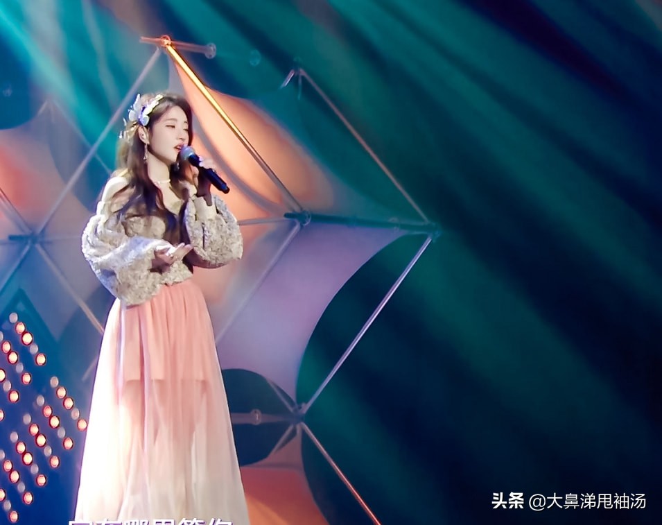 Feng Timo will sing his birthday song, show off his figure in a ...