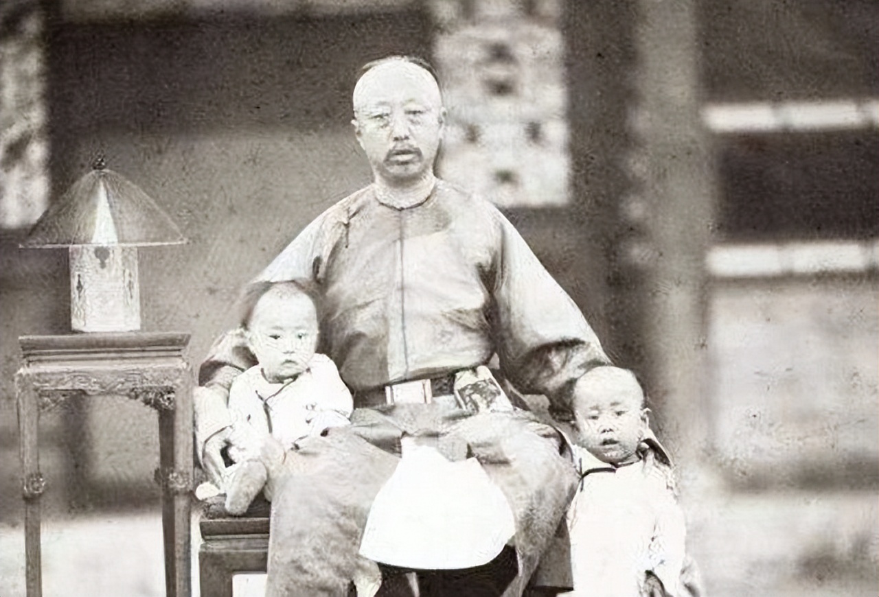 Puyi was barren all his life, but his younger brother was very ...