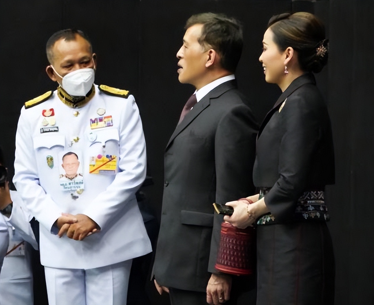 Sutida's "baby fat" is tender and tender, sweetly accompanied by a ...