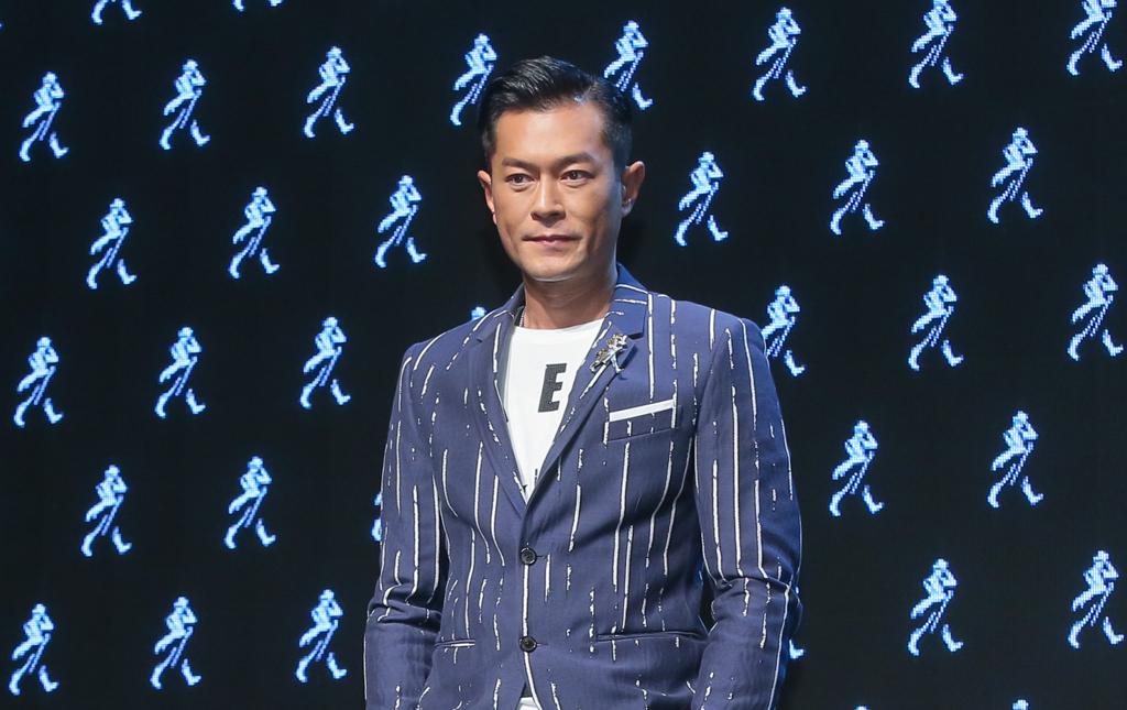 52-year-old Louis Koo suffers from acid plastic surgery, his face is ...