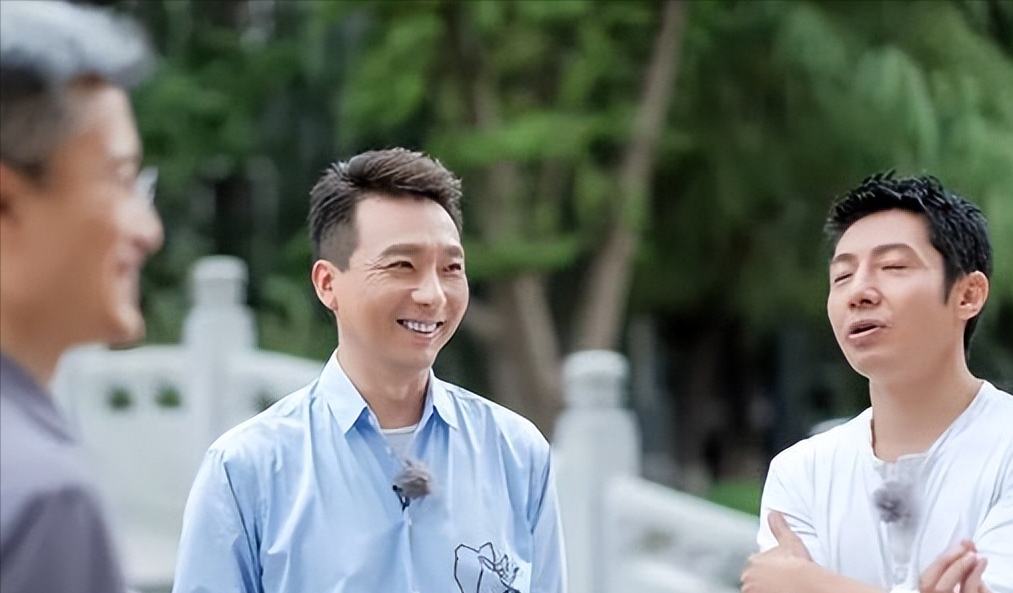 CCTV anchor Kang Hui: Married with her first love at the age of 29 - iNEWS