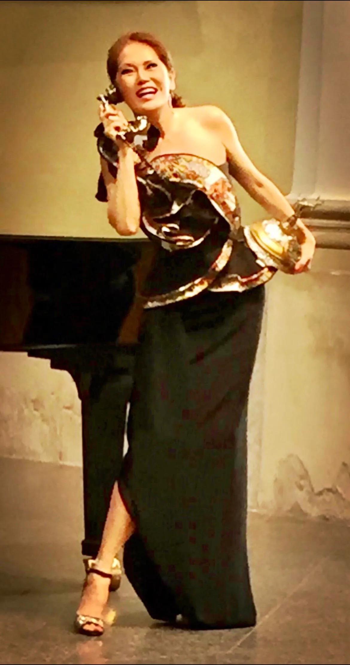 Famous travel singer Ye Lu and the reconstruction of "soul" - iNEWS