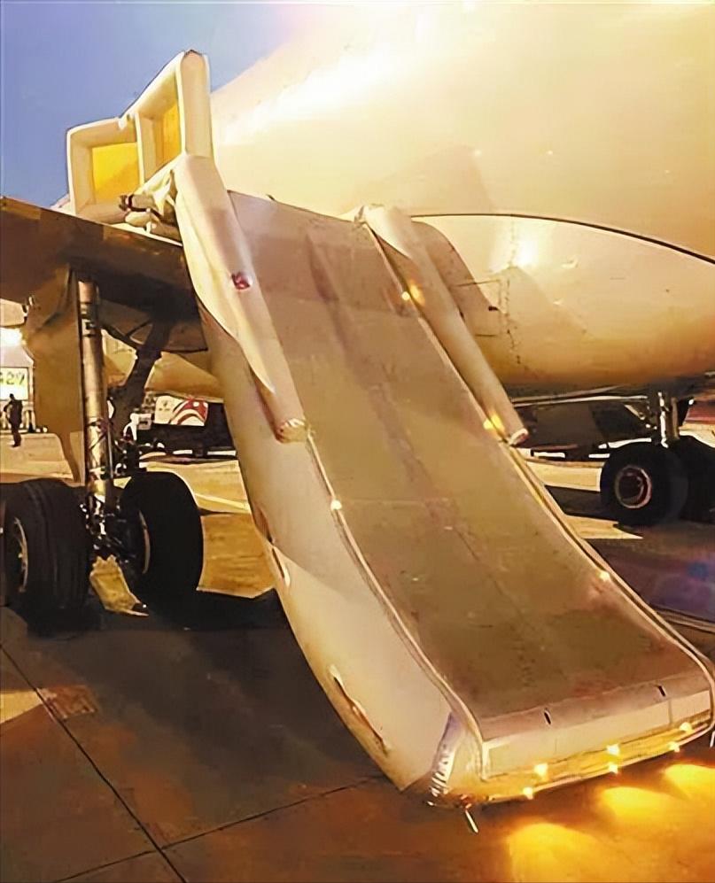 The basic structure and working principle of the aircraft life-saving ...