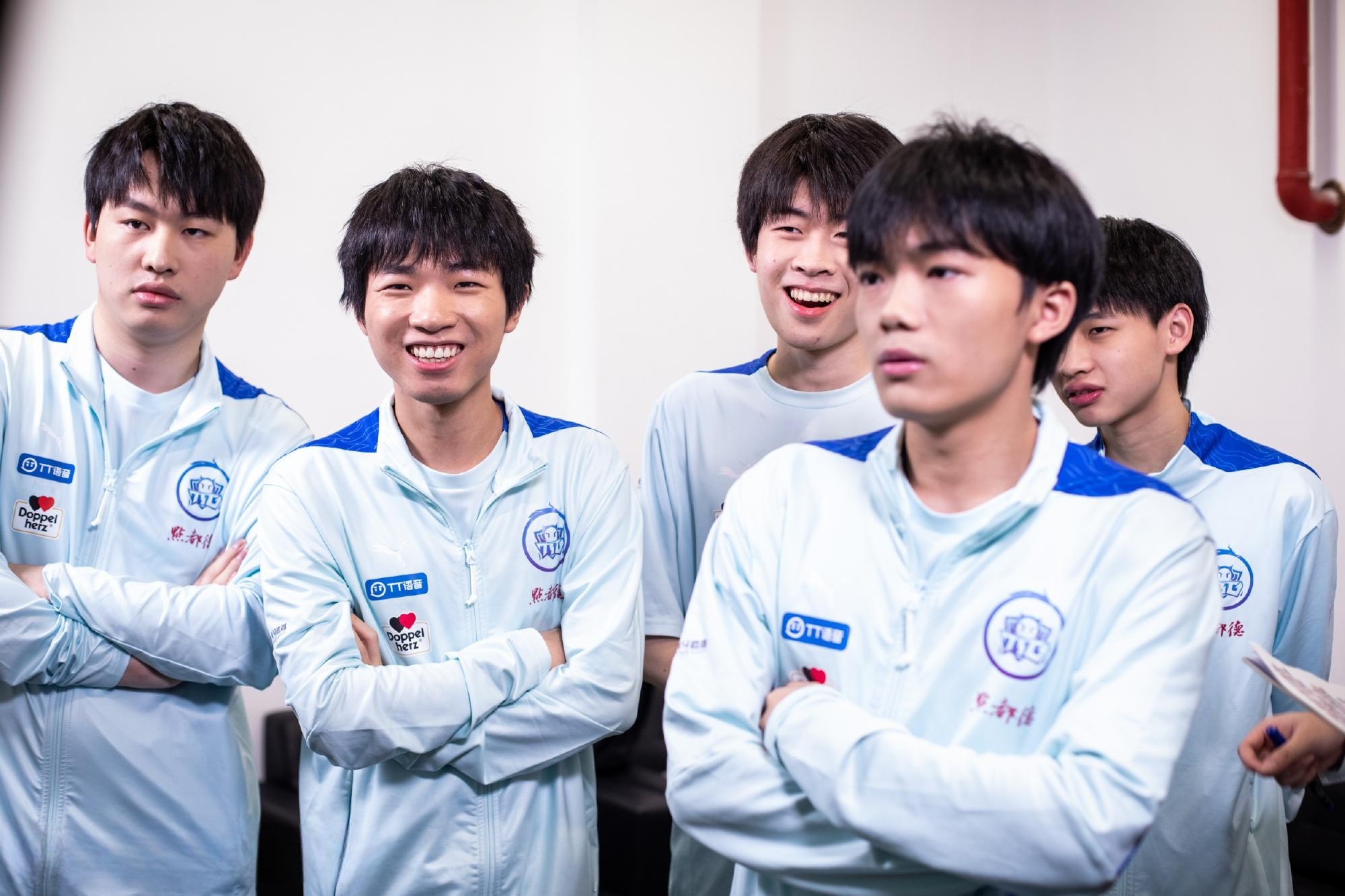 TTG從小組墊底衝上第一，S組十拿九穩，狼隊和DRG二進一 - 資訊咖