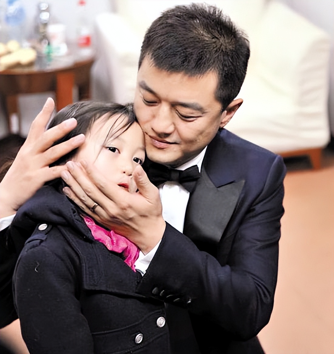 Li Yapeng responded to the genetic controversy of his youngest daughter ...