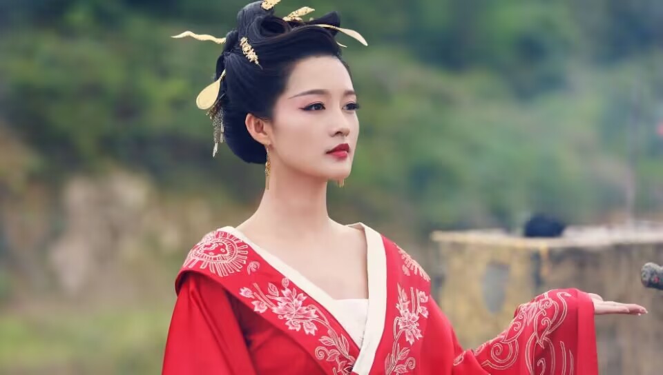 Luo Yunxi and Li Qin were blasted to cooperate, Wang Ruichang and Hu ...