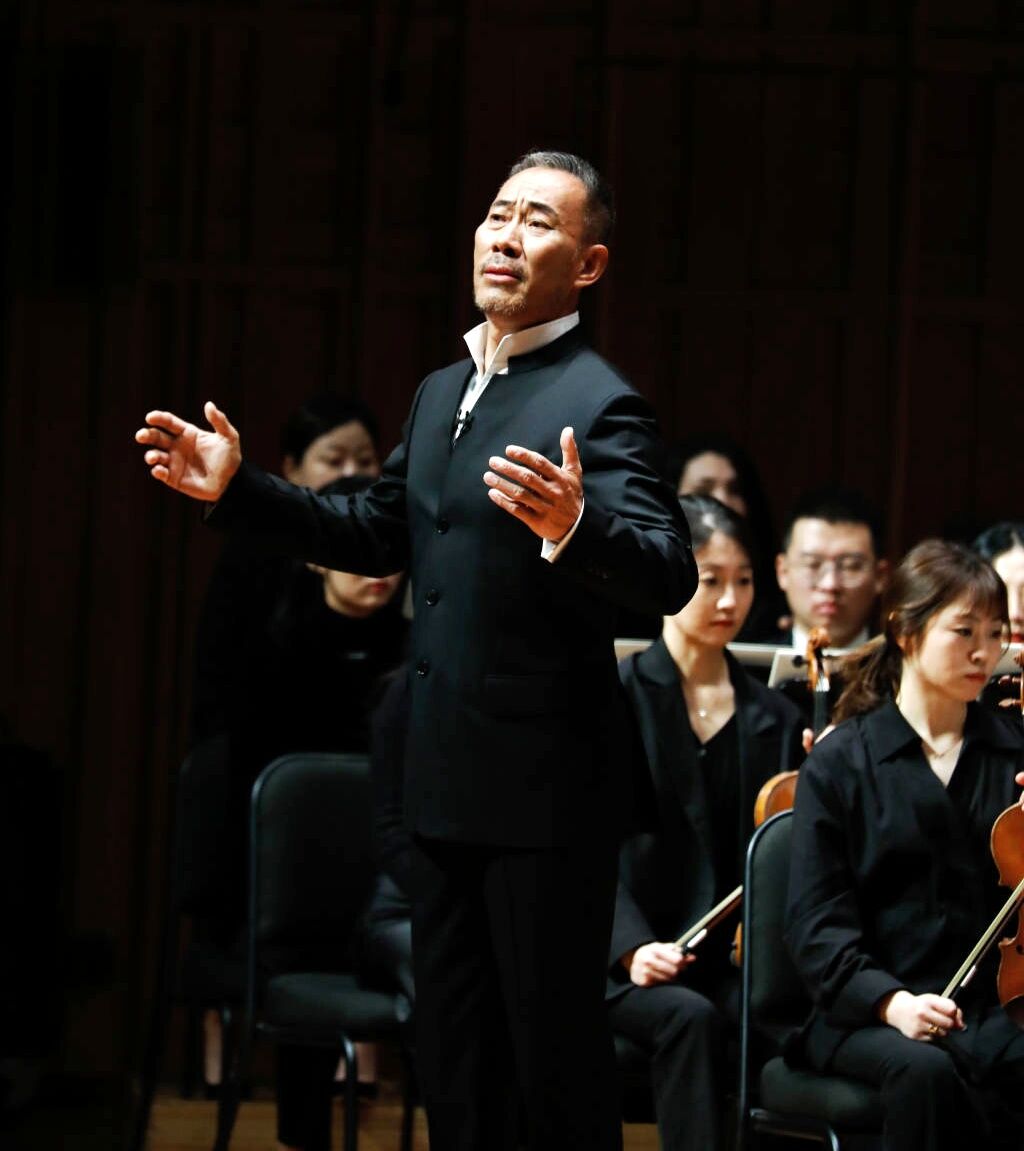 Aging and Youth - Impressions of the Concert in the Nightless City of ...