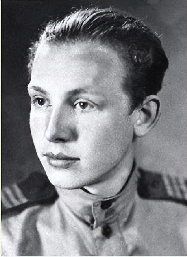 392. He gained fame as Prince Myshkin in The Idiot - iMedia