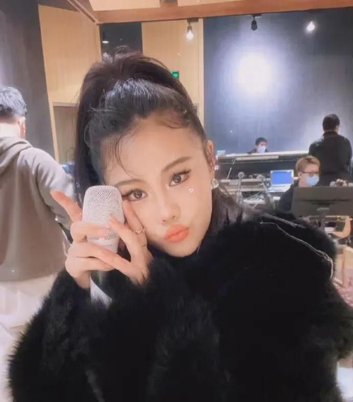 Ren Jialun was suspected of derailment, Yuan Yawei canceled the ...