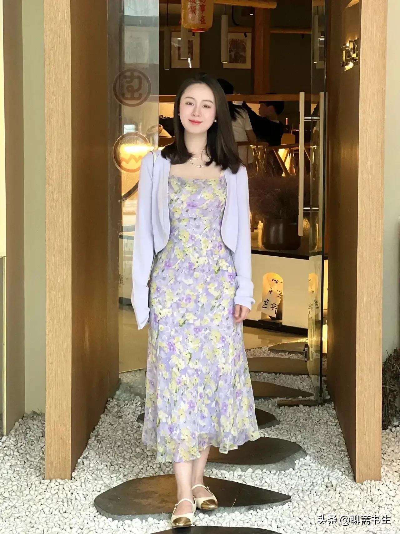 Full River Red·Old People and New Song Lian Nong Pong - iNEWS