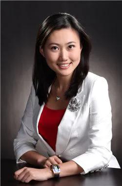 Phoenix host Zhao Qingqing: Retired at the peak of her career, married ...