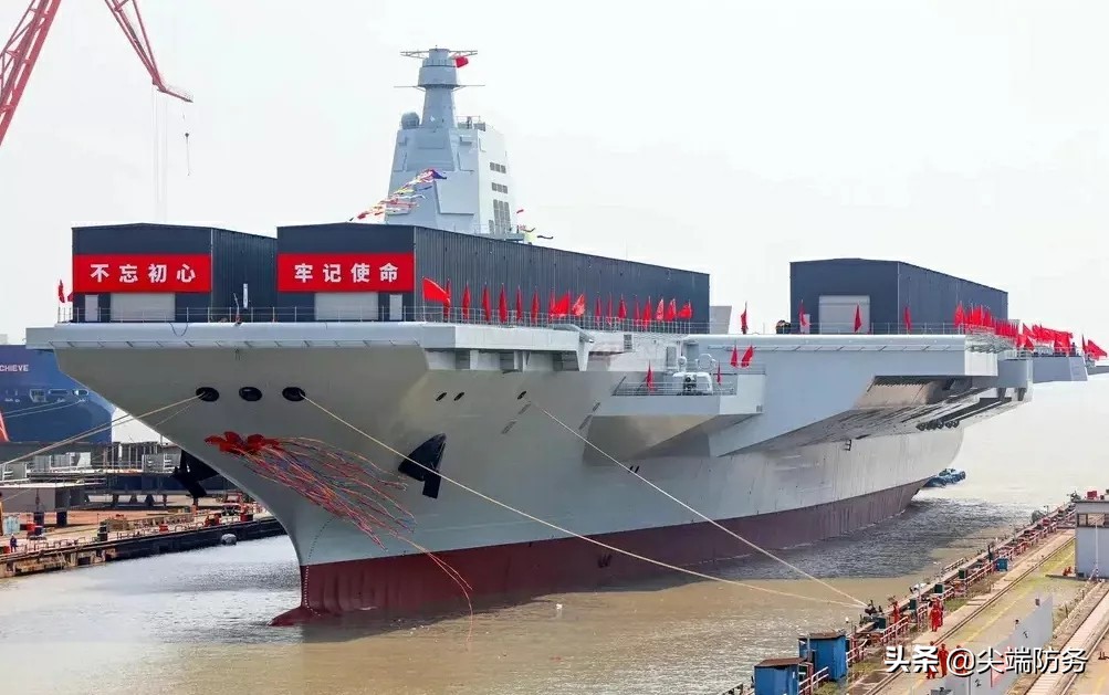 China's Type 004 aircraft carrier has been improved, adding elevators ...