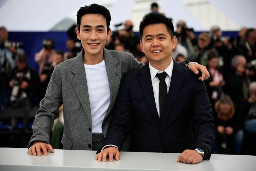 Zhu Yilong's movie released a new poster, affectionate, haggard and ...