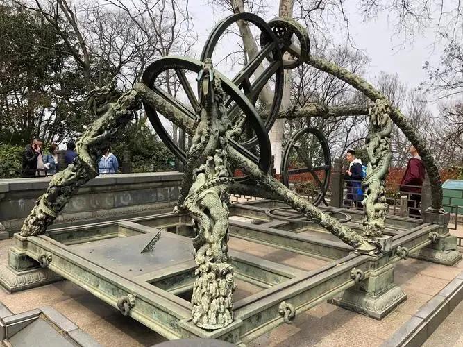 The Eight-Power Allied Forces occupied the capital, carved up the ...