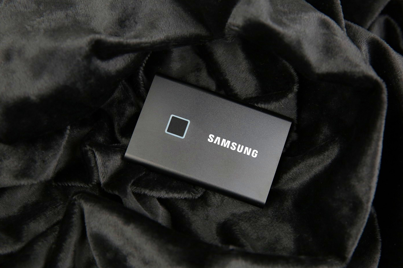 Head-to-head mobile solid-state drives: Samsung, Western Digital and ...