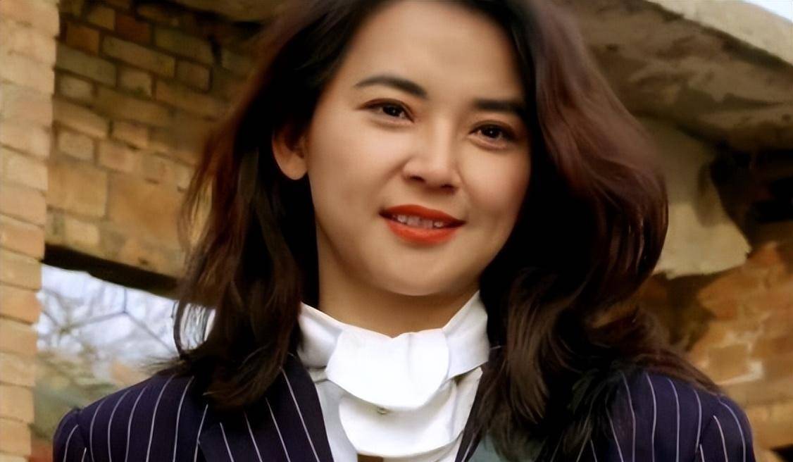 Comparable to Brigitte Lin, once burned and disfigured, married a ...